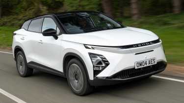New Omoda 5 and Omoda E5 SUVs launched in the UK – pictures | Carbuyer